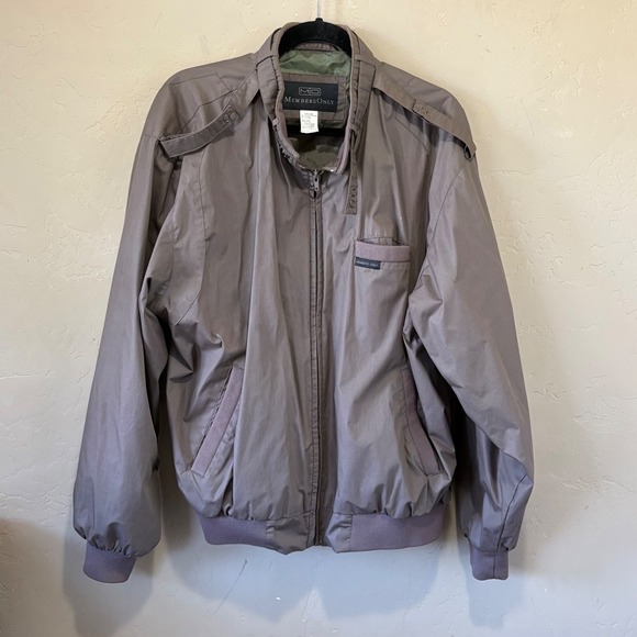 Members Only | Jackets & Coats | Vintage Members Only Beige Brown Full ...